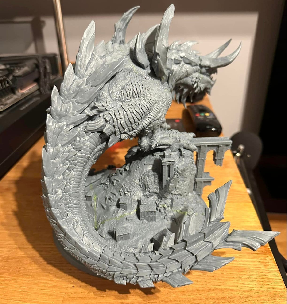 Legendary Tarrasque Monster Dungeons and Dragons Miniature From Lord of ...