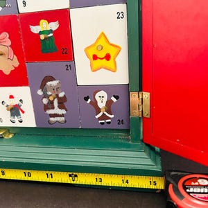 Thomas Pacconi Classics Wood Christmas ADVENT CALENDAR Drawers W/ 21 Ornaments - Etsy