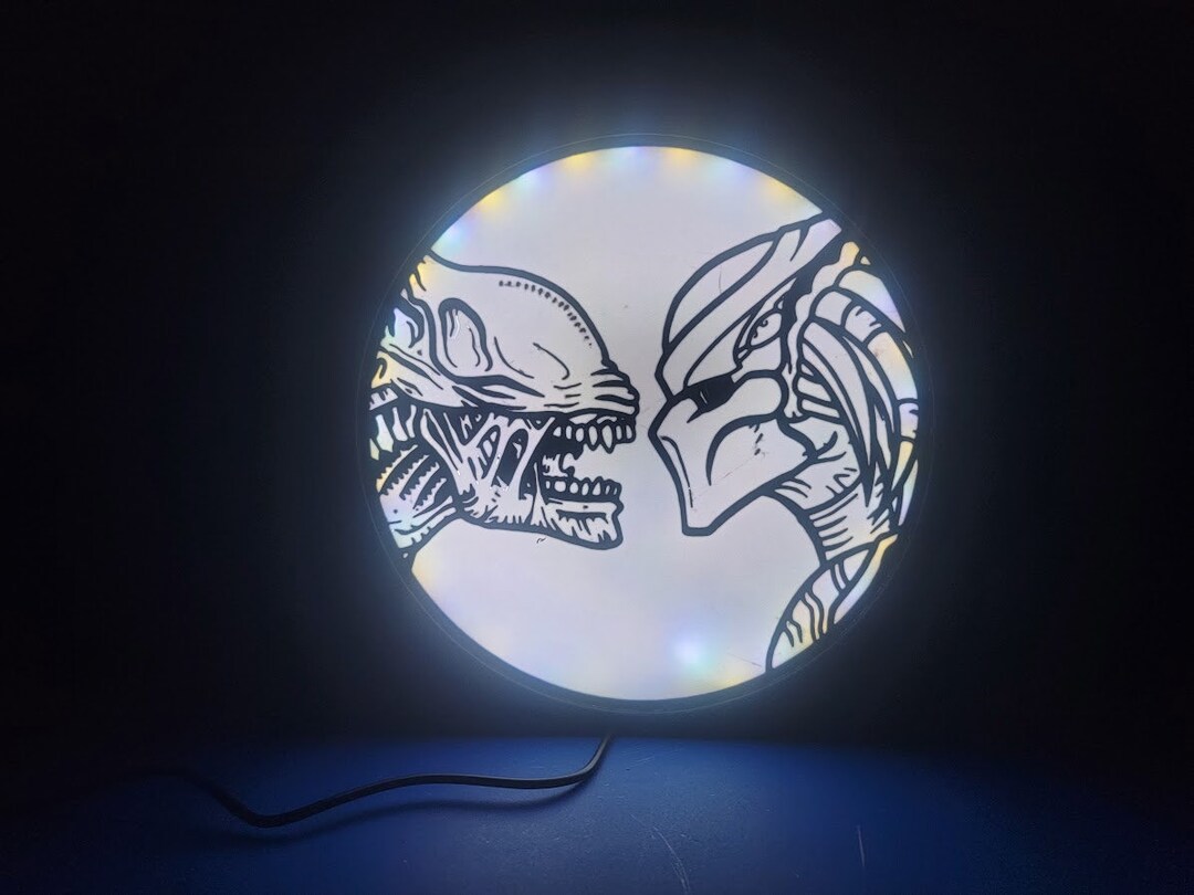 Alien Vs. Predator Light - Etsy