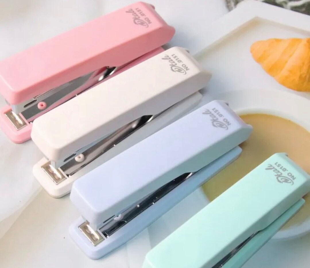 Cute Pastel Stapler Stylish Pastel-coloured Stapler Cute and Classy ...
