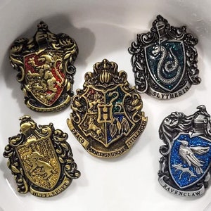 Hogwarts Wizard Enamel Crest Pins - Etsy