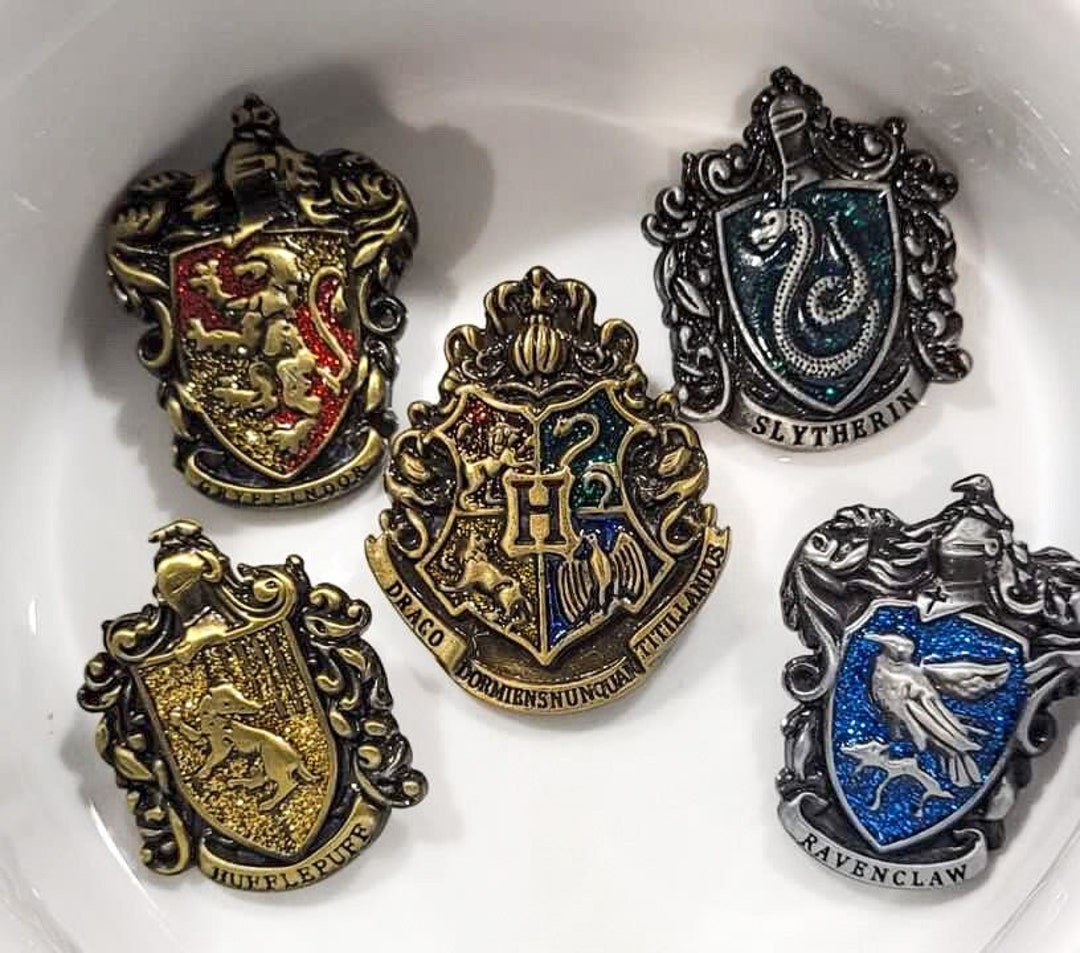 Hogwarts Wizard Enamel Crest Pins - Etsy