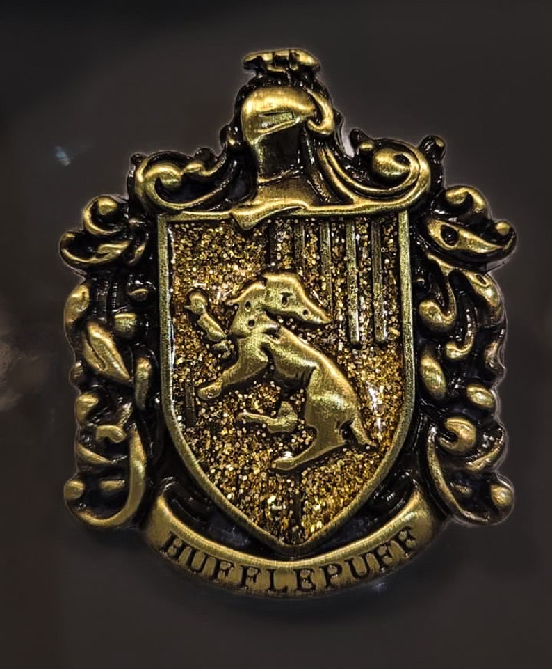 Hogwarts Wizard Enamel Crest Pins - Etsy