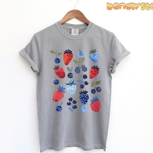 Cute Berry Tshirt | Comfort Colors Strawberry Shirt, Cottagecore Summer ...