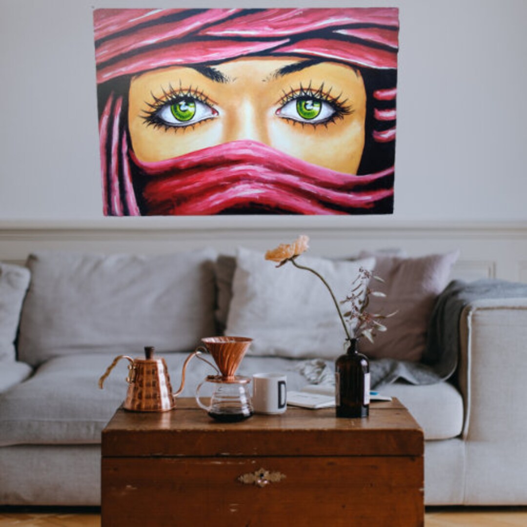 Moroccan Melhfa Majesty: Western Beauty Adorned in Sahra's Veil on ...