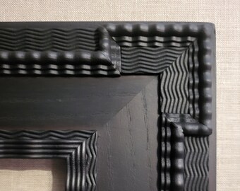 Traditional, 17th-century Dutch-style Ripple Frame Ripple Moulding ...