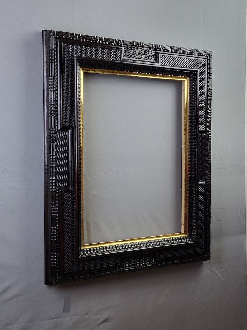 Classic Flemish Corner Frame With Gilded Inner Edge - Ripple Moulding ...