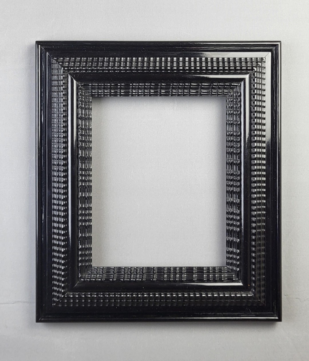 Ebonised Ripple Frame - Ripple Moulding/molding | Picture/photo ...