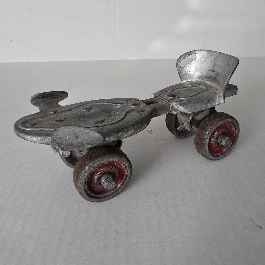 ONE Vintage Metal Roller Skate Adjustable Size No Strap - Etsy