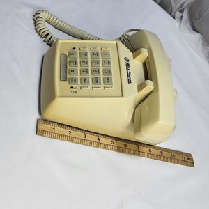 VTG Beige Ma Bell Push Button Corded Touch Tone Desk Top Office Phone ...