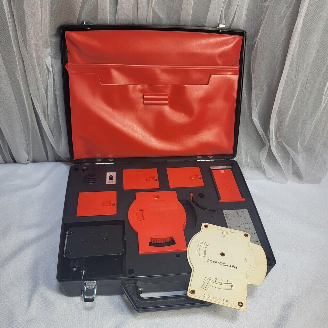 Sears Roebuck 1966 International Secret Agent Super Spy Attache Case ...