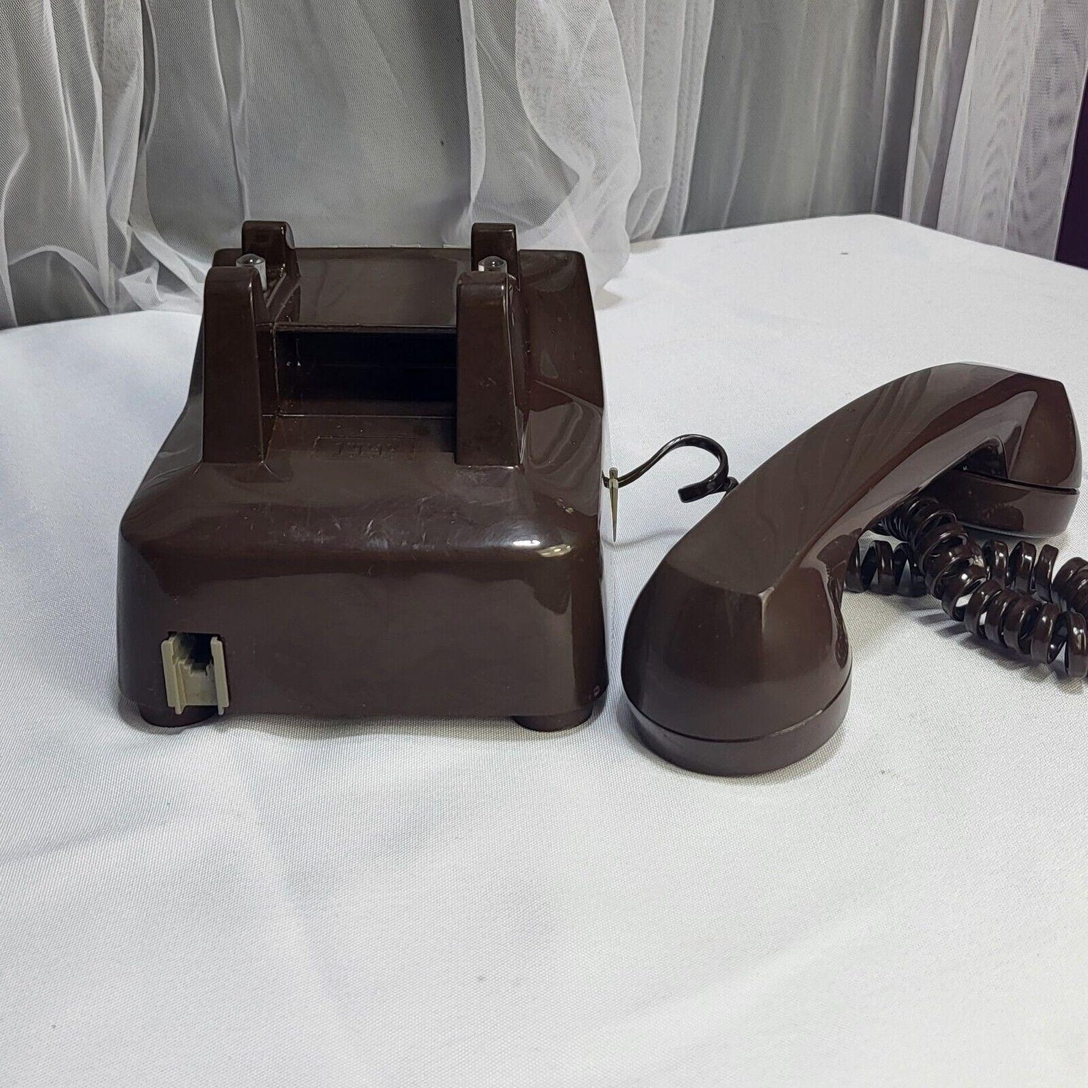 Chocolate Brown ITT Push Button Corded Touch Tone Desk Top Office Phone ...