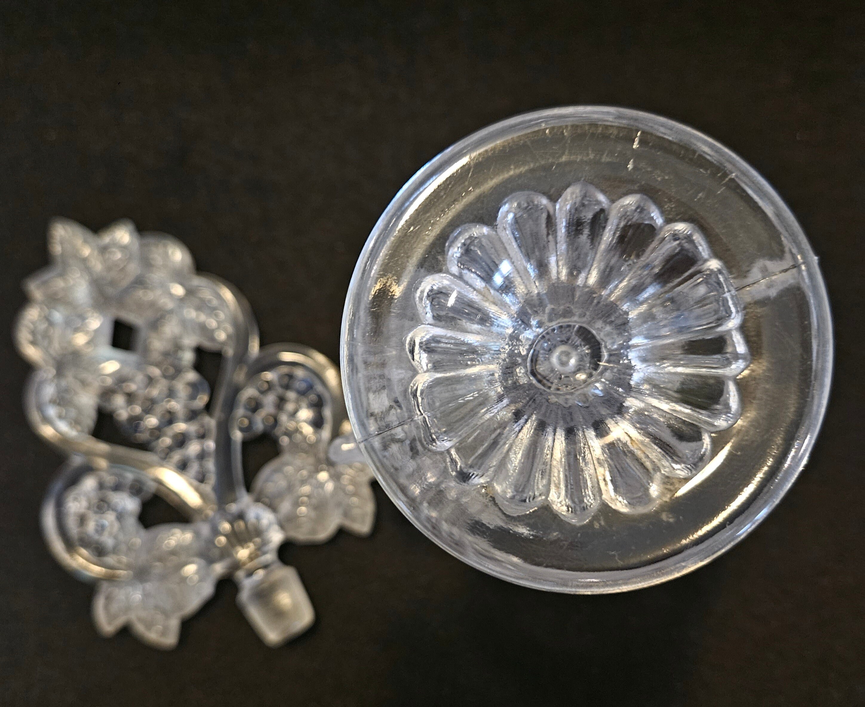 Grapevine Fan Stopper Perfume Bottle - Etsy