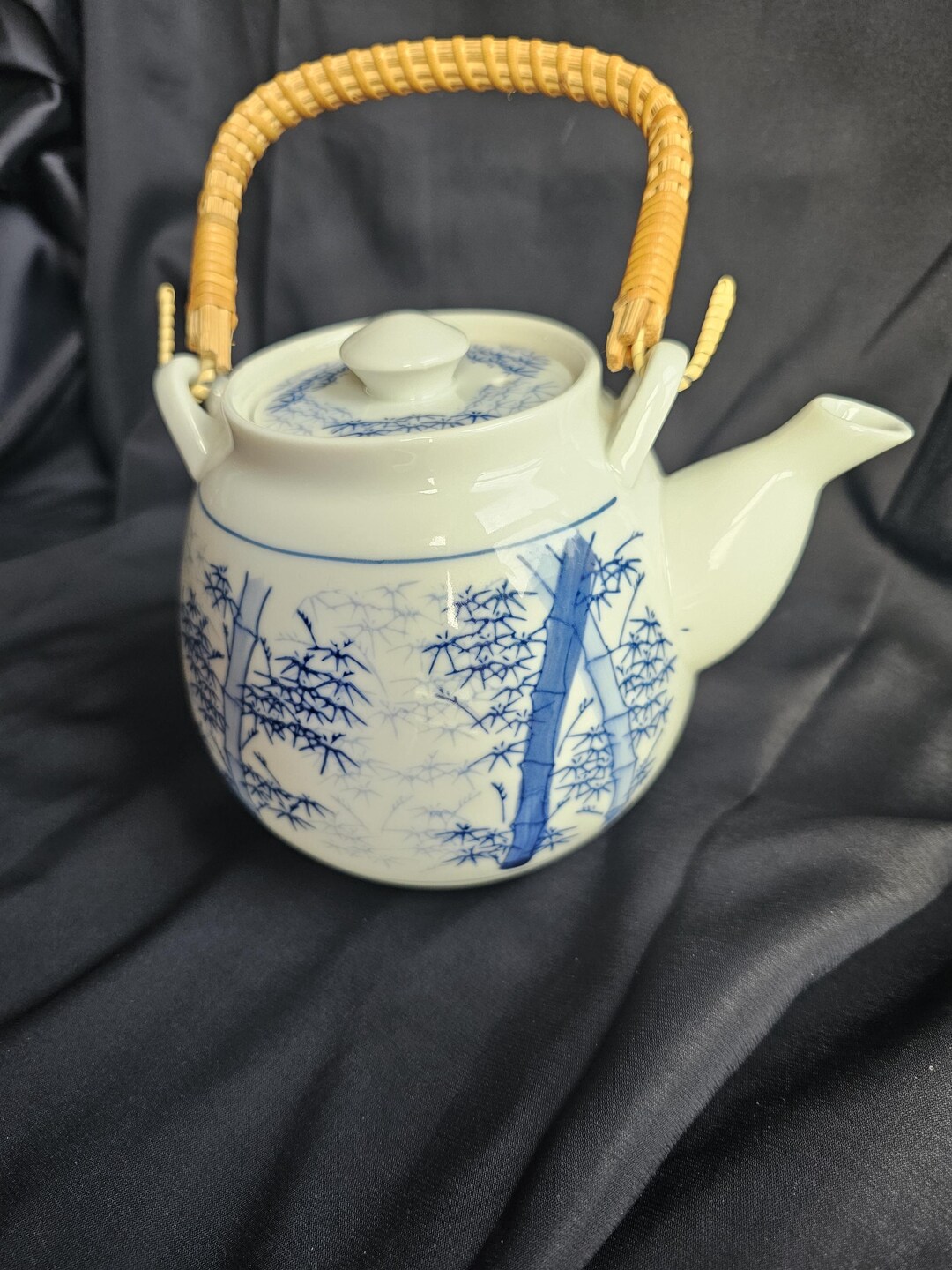 Vintage Blue & White Teapot - Etsy