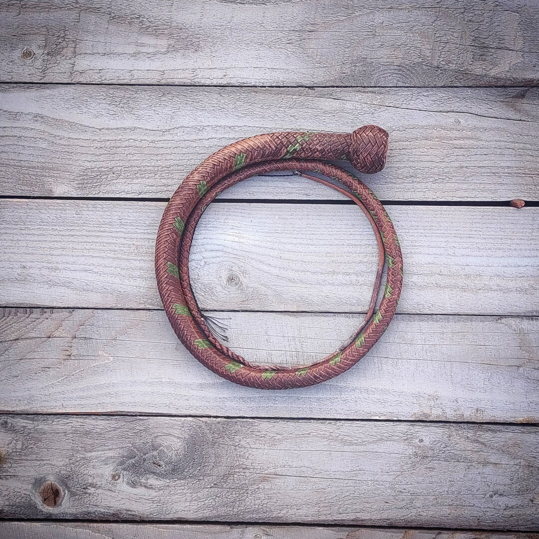 Whip 4,5 Ft Signal Whips Snake Whip , Paracord, Whipping, 550, Whipmaker, Brown, Green, Edc ...