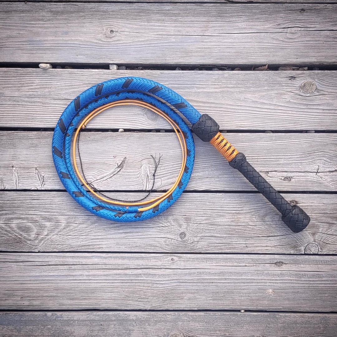 Bullwhip 4,5ft, 10in Handle Whip, Paracord, 550, Gold, Blue, Black ...