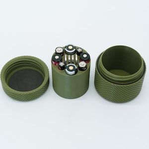 Range Puck L: Waterproof Battery Storage for 18650, AA, AAA, CR123A ...