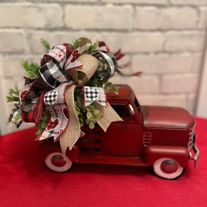 Red Truck Farmhouse Buffalo Check Centerpiece, Farmhouse Red Truck ...
