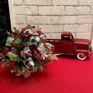 Red Truck Farmhouse Buffalo Check Centerpiece, Farmhouse Red Truck ...