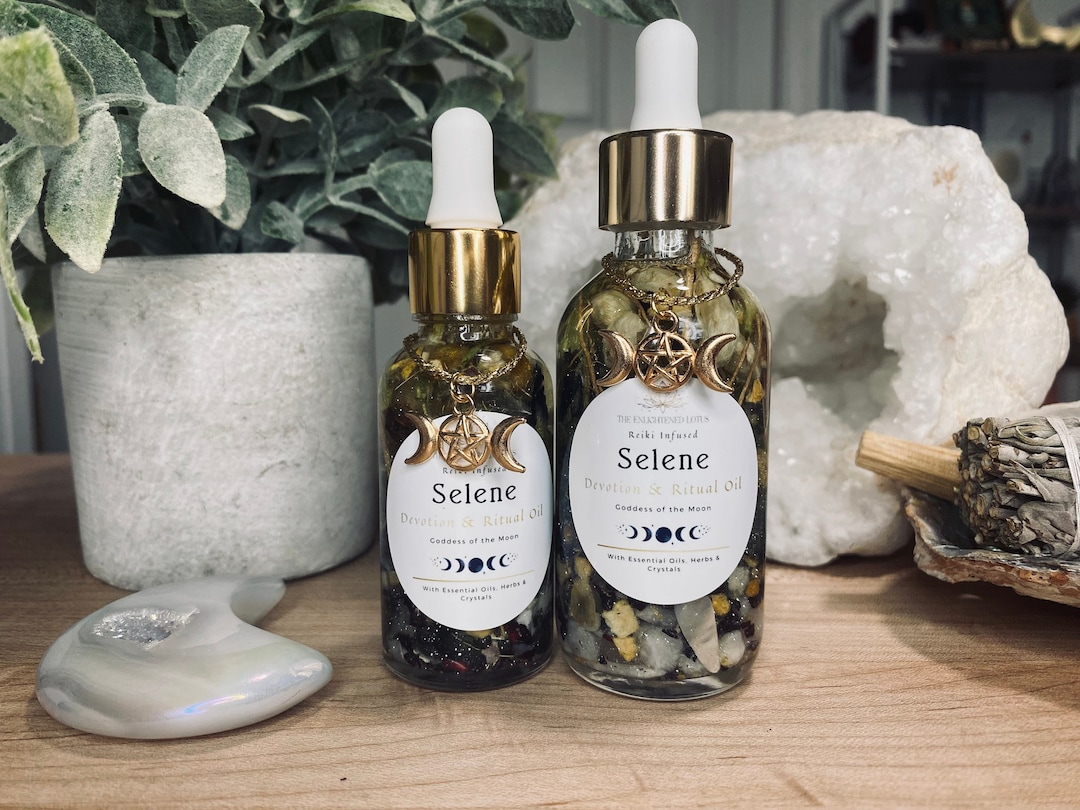 Selene Anointing, Devotion, Ritual, and Spell Oil ~ Honoring Selene ...