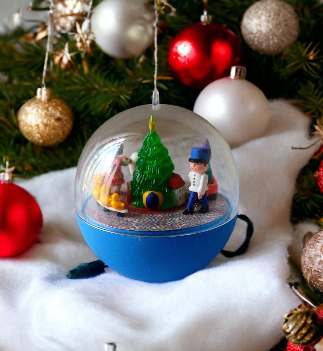 Vintage Christmas Tree Motion Ornament, Hallmark Light & Motion ...
