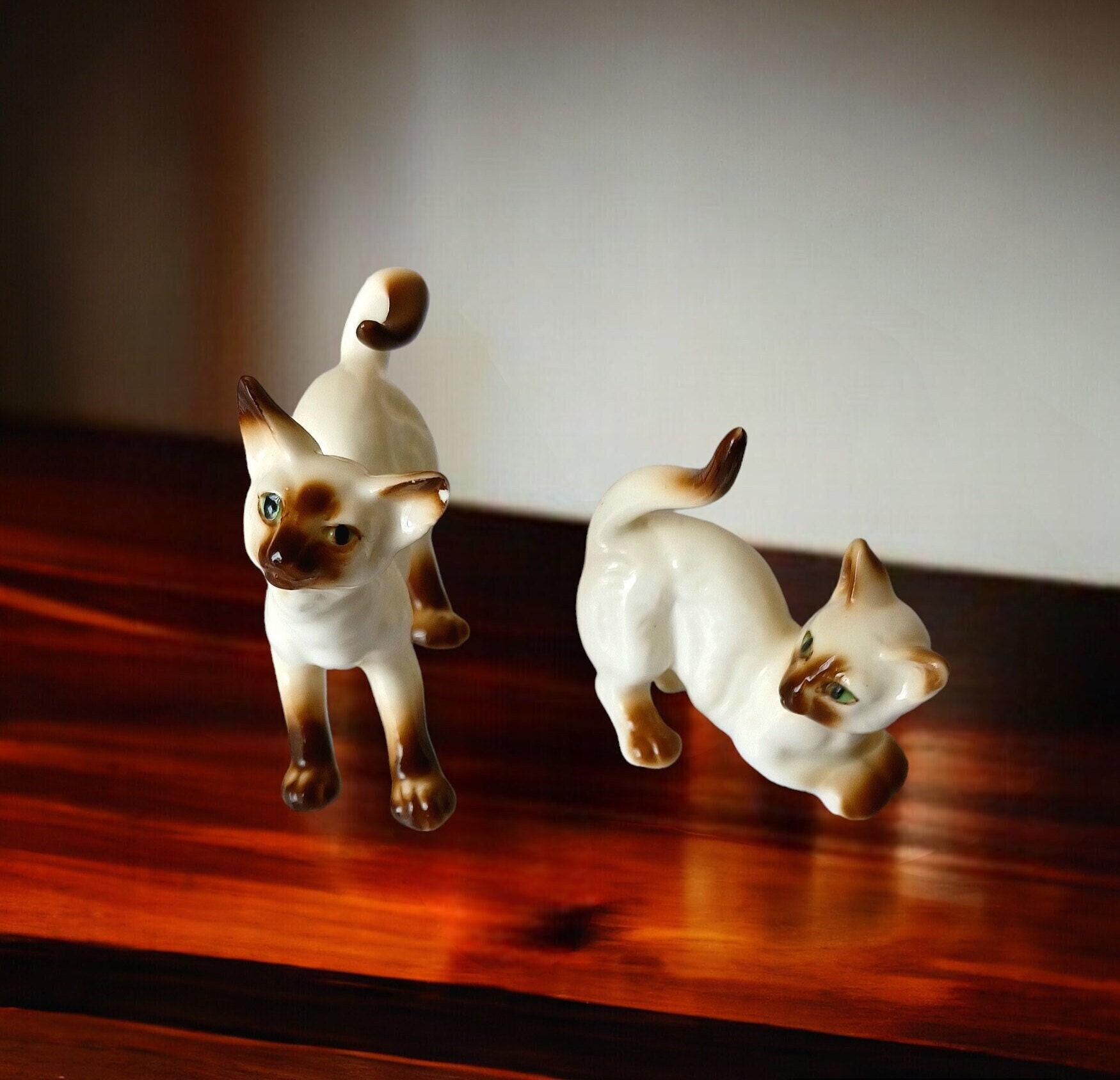 Vintage Pair of Playful Cats Porcelain Rare Find Collectables Miniature ...