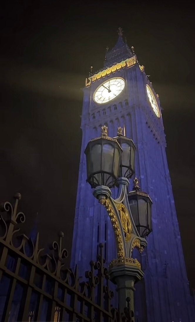 Big Ben Keeps Watch - Etsy