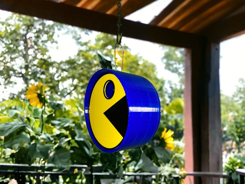 Pacman Bird House, Indoor or Outdoor Pac Man Yard Art Birdhouse Blue ...