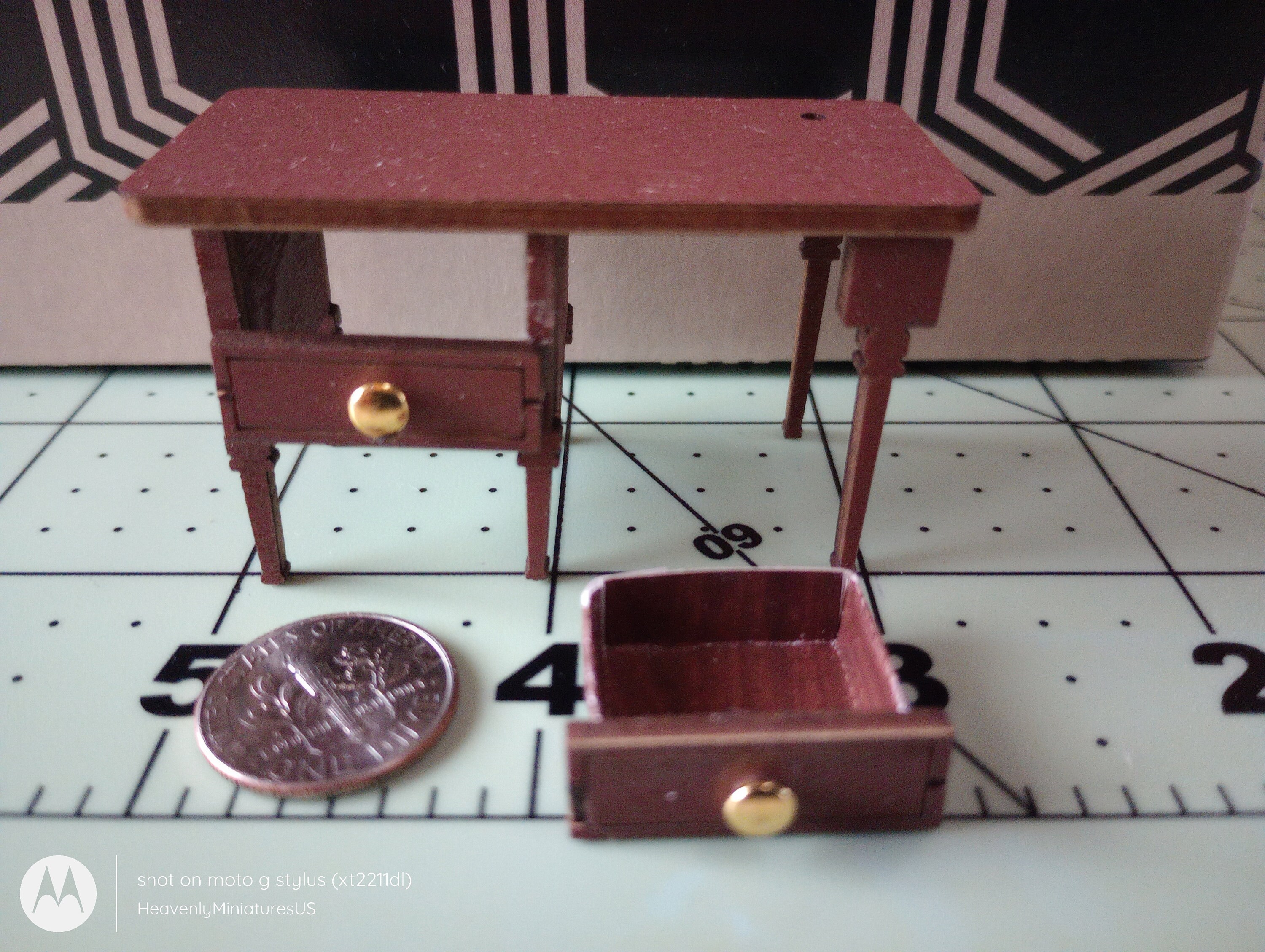 1:24 Dollhouse Miniature Elegant Desk. Furniture is Kit Furniture With ...