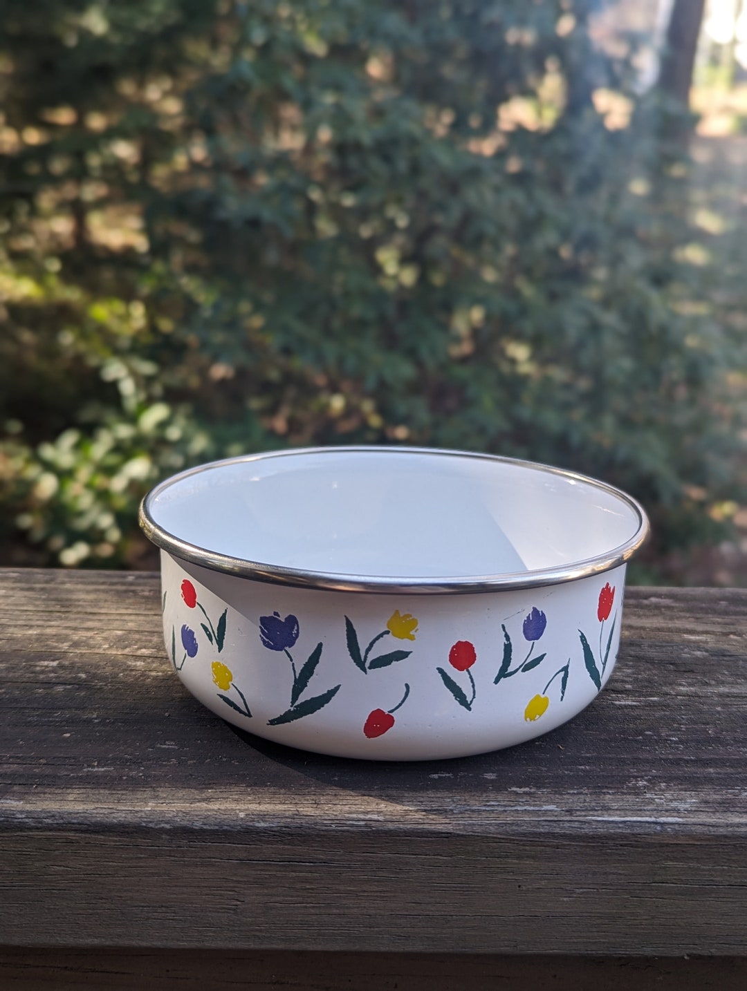 Kobe Kitchen Enamelware Tulip Tyme Small Metal Mixing Bowl With Some ...