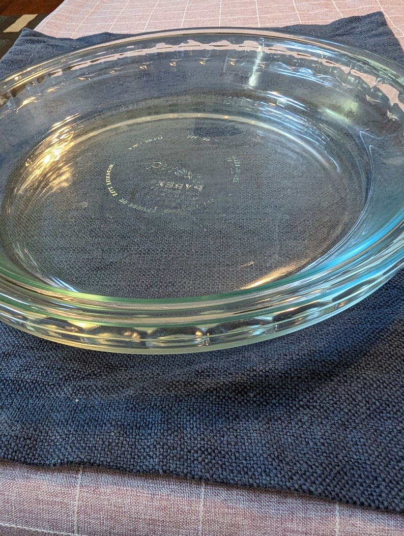 Pyrex Pie Plate Set 9 Scalloped Edges and Aqua Blue - Etsy