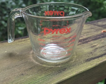 Pyrex Measuring Cup 1983 With Open Handle Holds up to 1 Cup With Some ...
