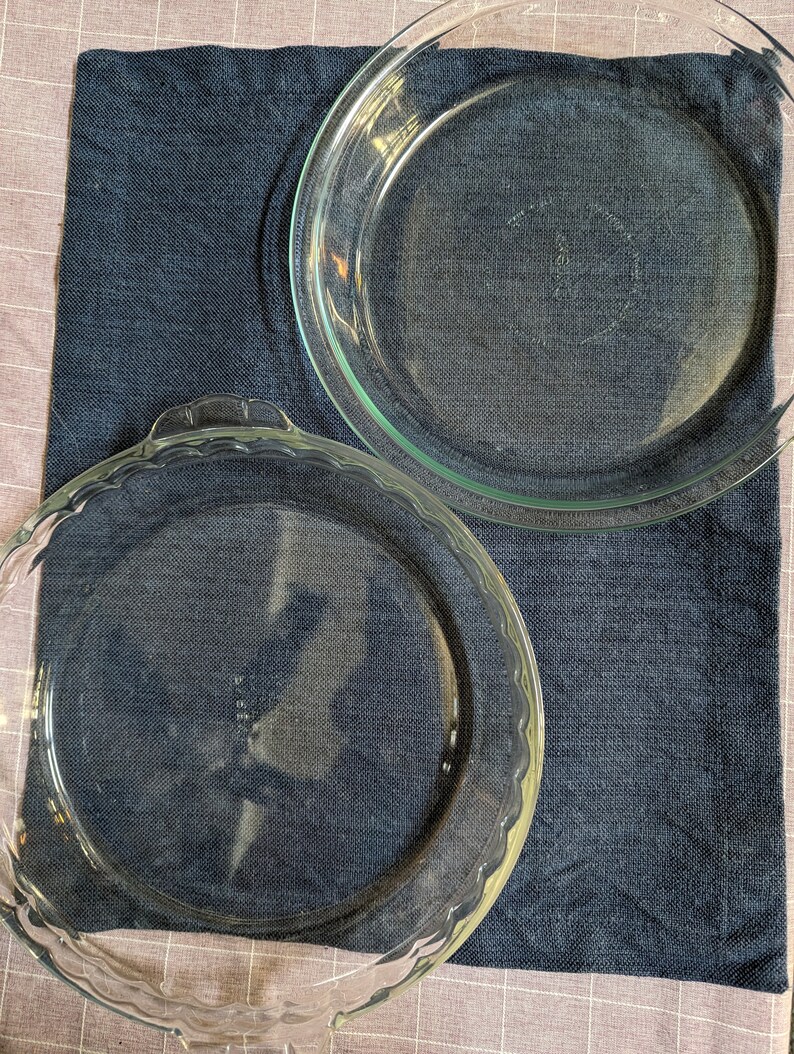 Pyrex Pie Plate Set 9 Scalloped Edges and Aqua Blue - Etsy