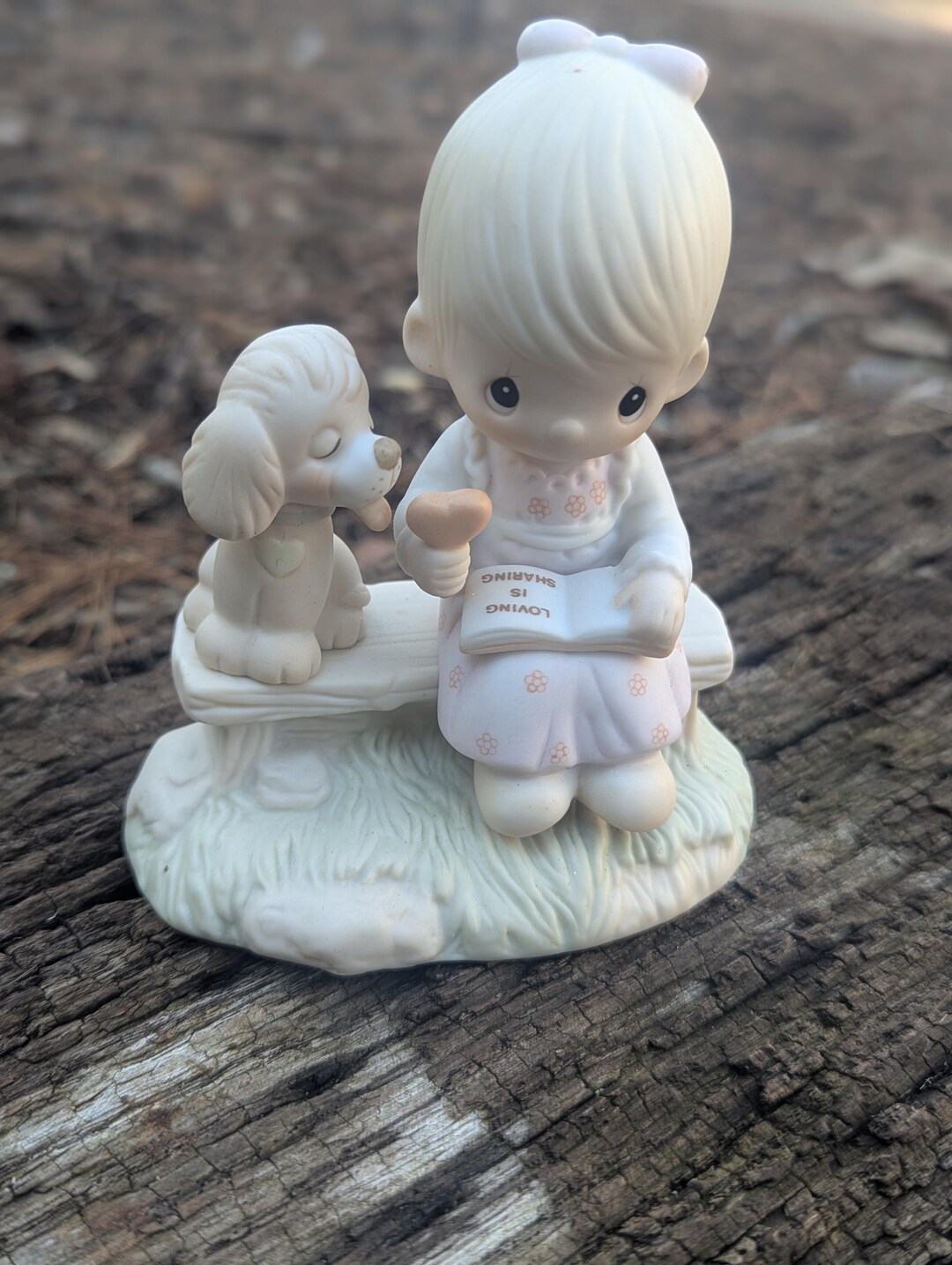 Precious Moments Loving is Sharing 1979 Collectible Figurine With Minor ...