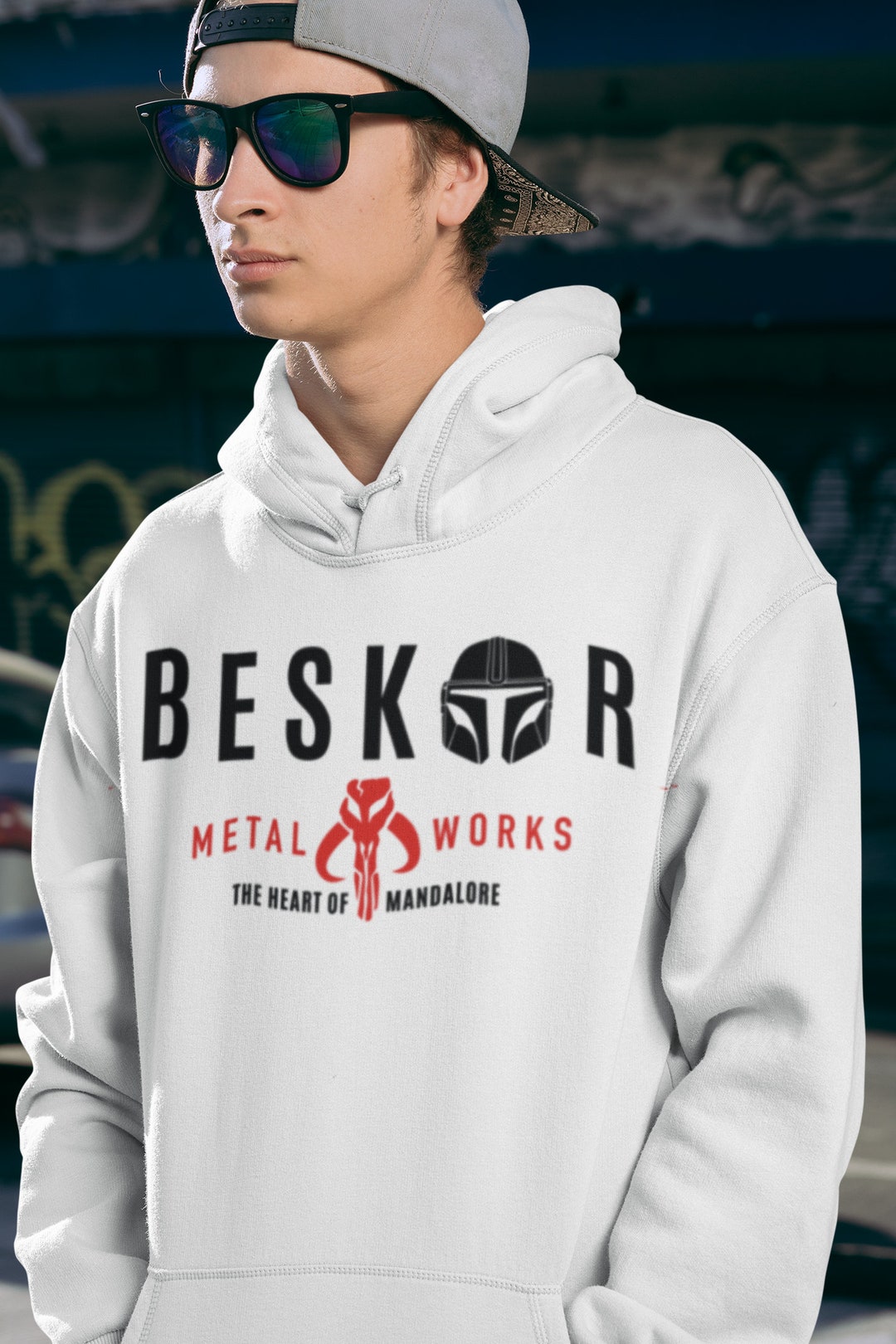 Mandalorian Beskar Heart of Mandalore Hoodie - Etsy