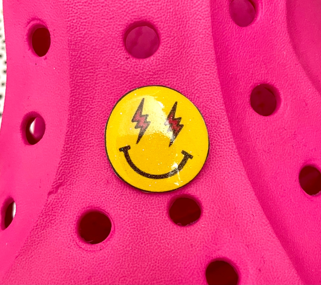 Smiley Shoe/clog Charm - Cute Y2K Aesthetic Acid Rave Thunderbolt Face ...