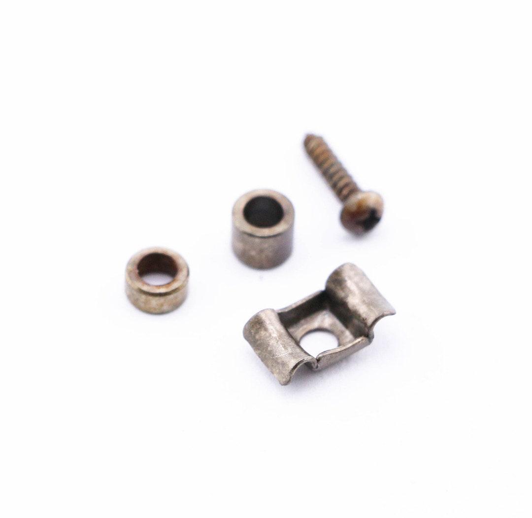 AGP ™ - Fender ® Strat ® Tele ® Aged Relic Butterfly String Retainer ...