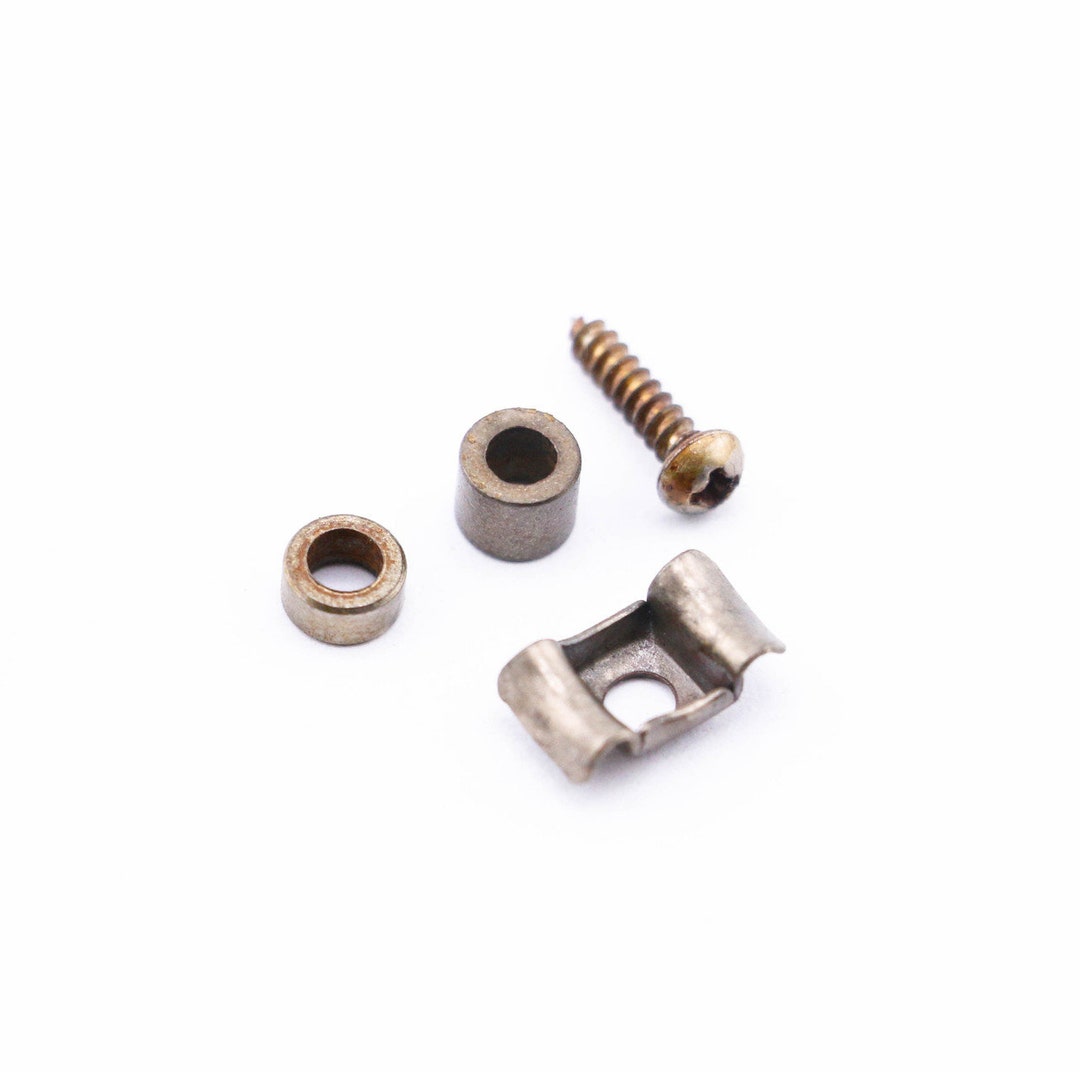 AGP ™ - Fender ® Strat ® Tele ® Aged Relic Butterfly String Retainer ...