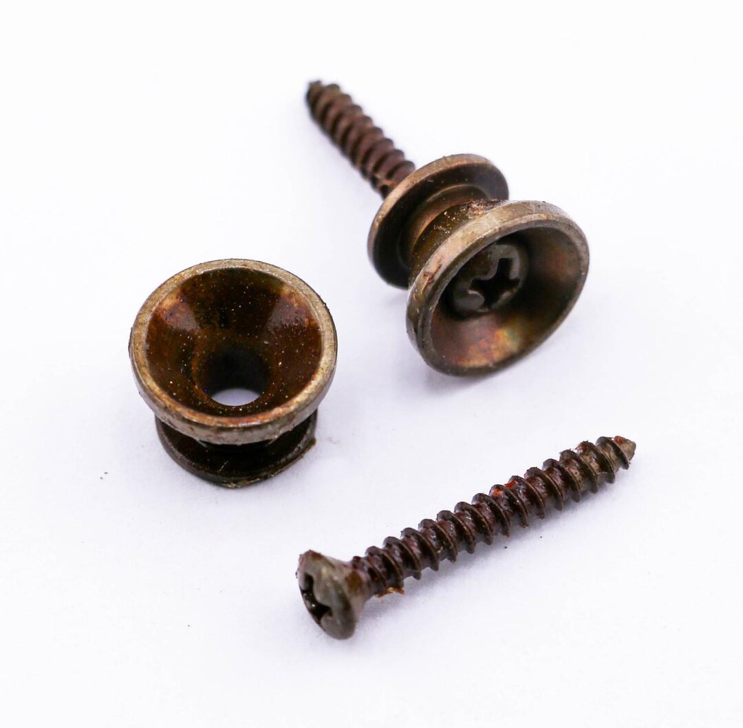 AGP ™ - Fender ® Stratocaster ® Telecaster ® - Aged Relic Nickel Strap ...