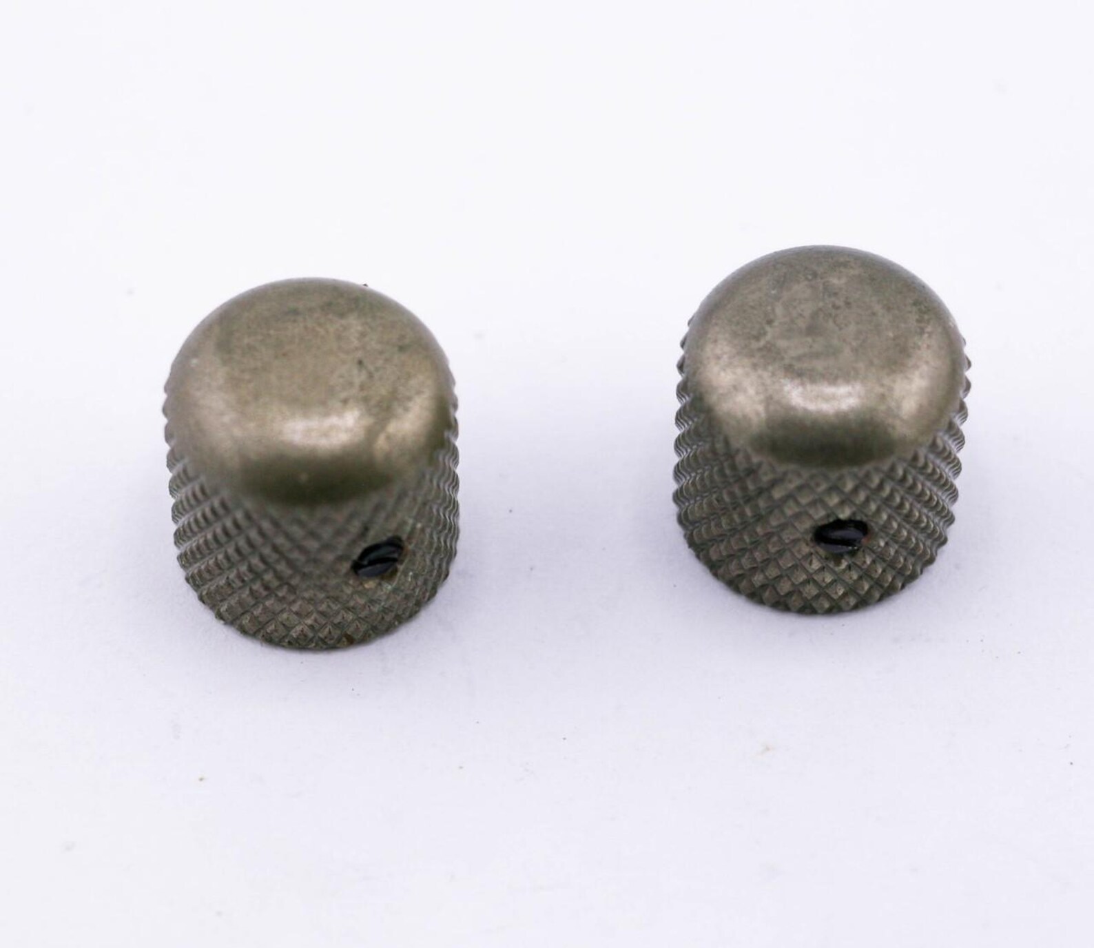 AGP ™ Aged Telecaster ® Relic Dome Knobs With Set Screw for 6.35mm 1/4 Solid Shaft Pots 8142412 ...