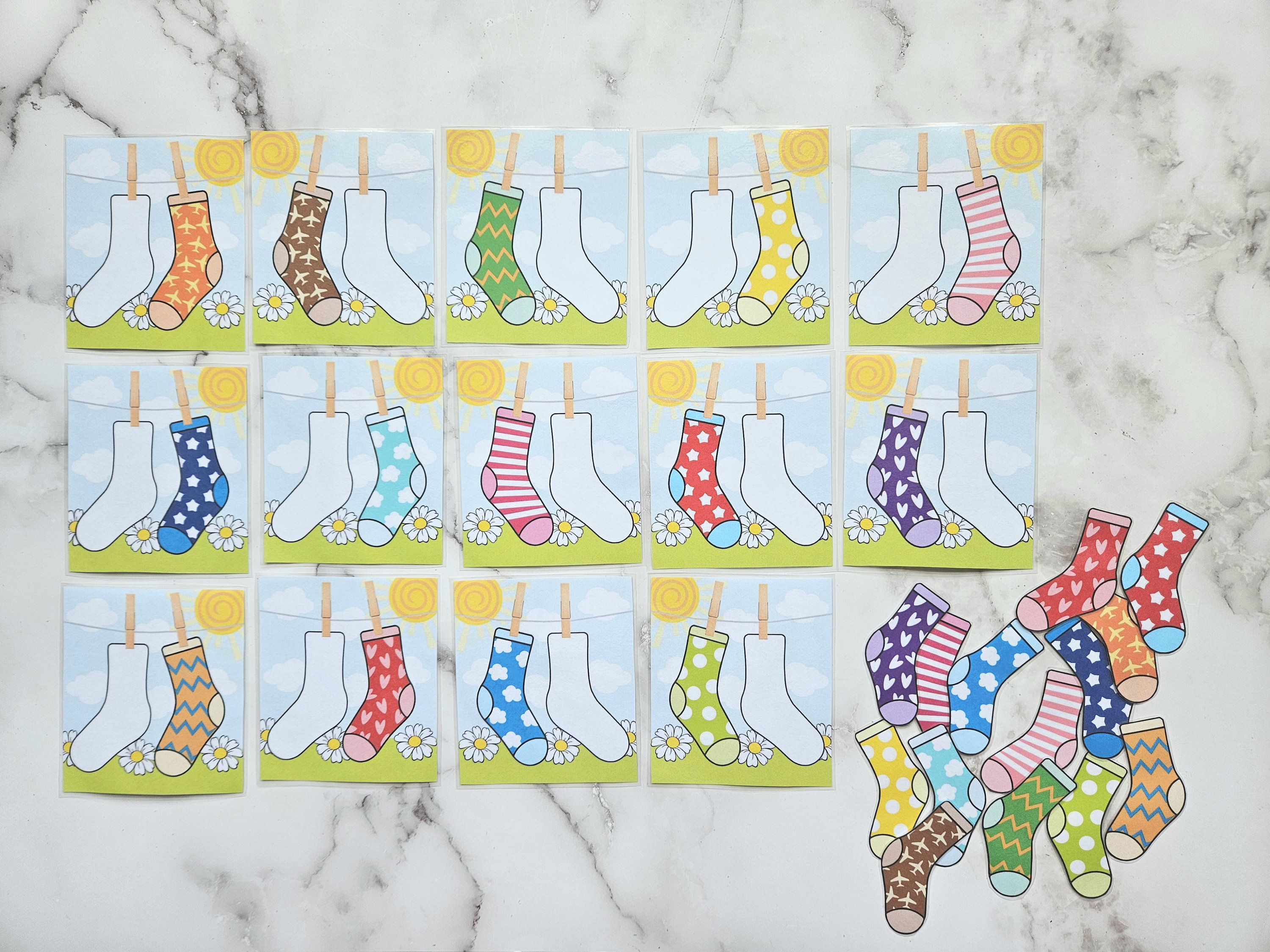 Clothesline Sock Pattern Matching Cards: Preschool Learning (digital ...