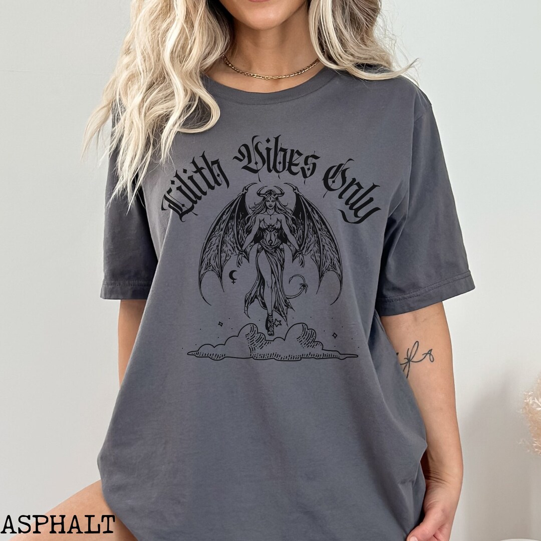 Goddess Lilith Shirt, Feminist T-shirt, Divine Feminine Power, Goth ...