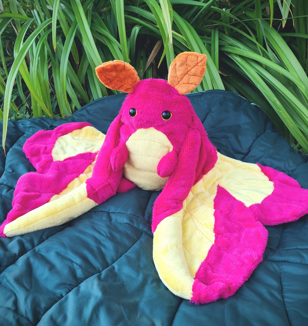 2lb Weighted Plush Rosy Maple Moth Soft Sculpture Moth Art Collectible Weighted Anxiety Blanket ...