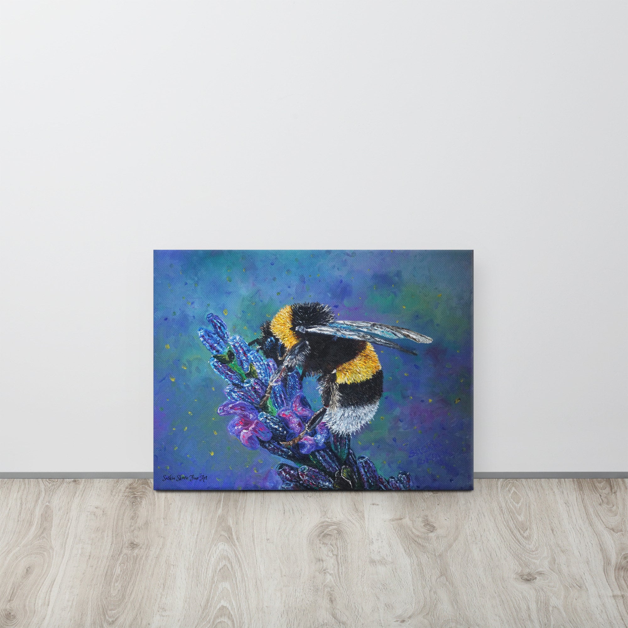 Bee Free Canvas Wall Art, Bee Painting Portrait on Canvas, Bee Print ...