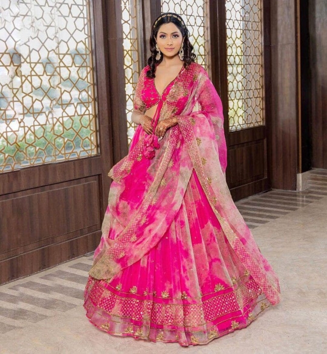 Pink Color Wedding Lahenga, Embroidery Work Lahenga Choli, Pakistani ...