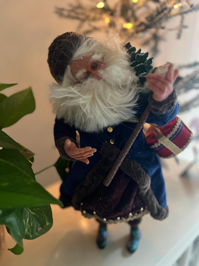 Demdaco Drolleries Santa Figurine – 2003 Retired Blue Velvet Father ...