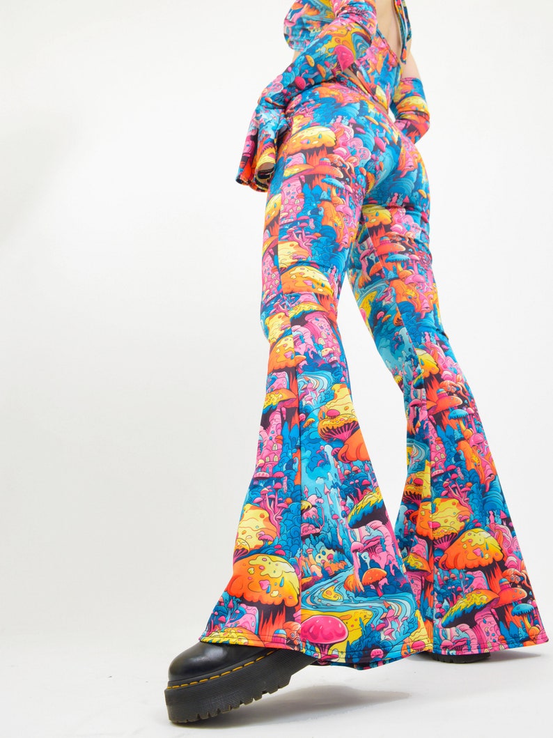 PSYCHEDELIC PRINT FLARES Mushroom Print Festival Outfit, Rave Outfit ...