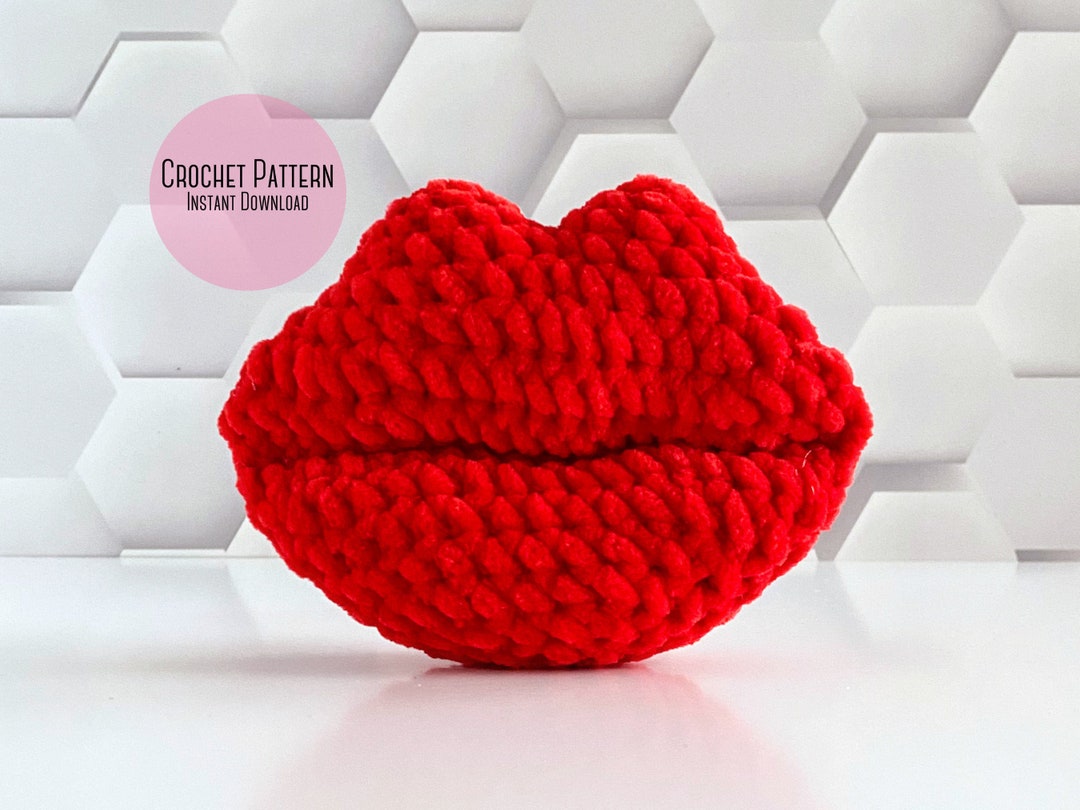 Mini Kiss Lips Plush Valentine Crochet Pattern, Crochet Lips Mini ...