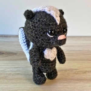 Pattern: Sean the Skunk, Crochet Pattern With Fluffy Tail Option ...