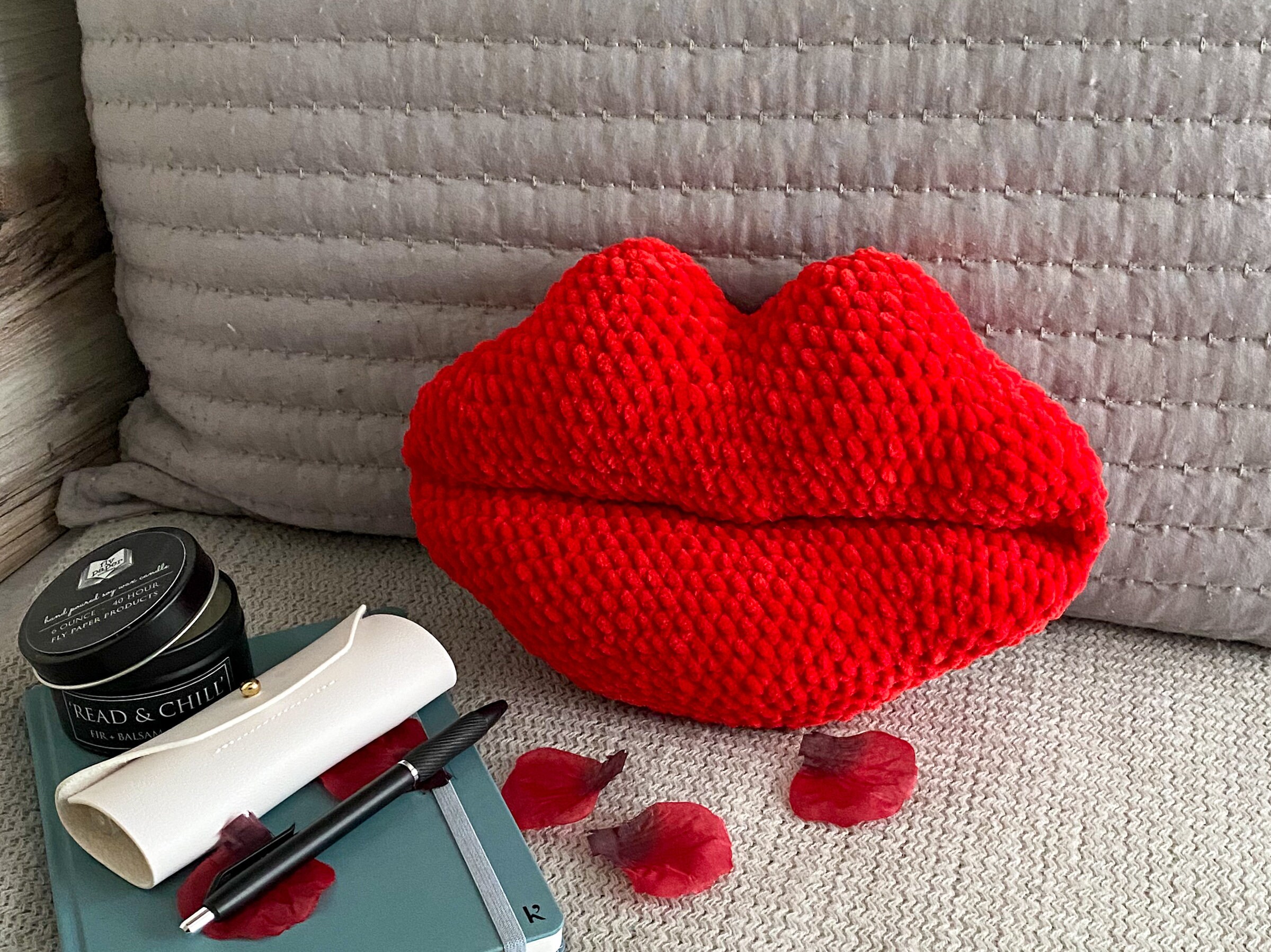 Crochet Kiss Lips Plush Valentine Amigurumi Pattern, Love Crochet Lips ...